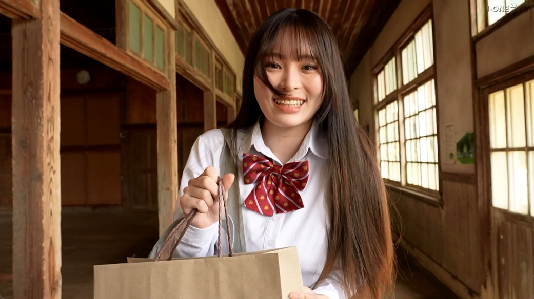 Iカップ女子大生・佐伯澪の注目のIVデビュー作 - IVJP 着エロ動画紹介所